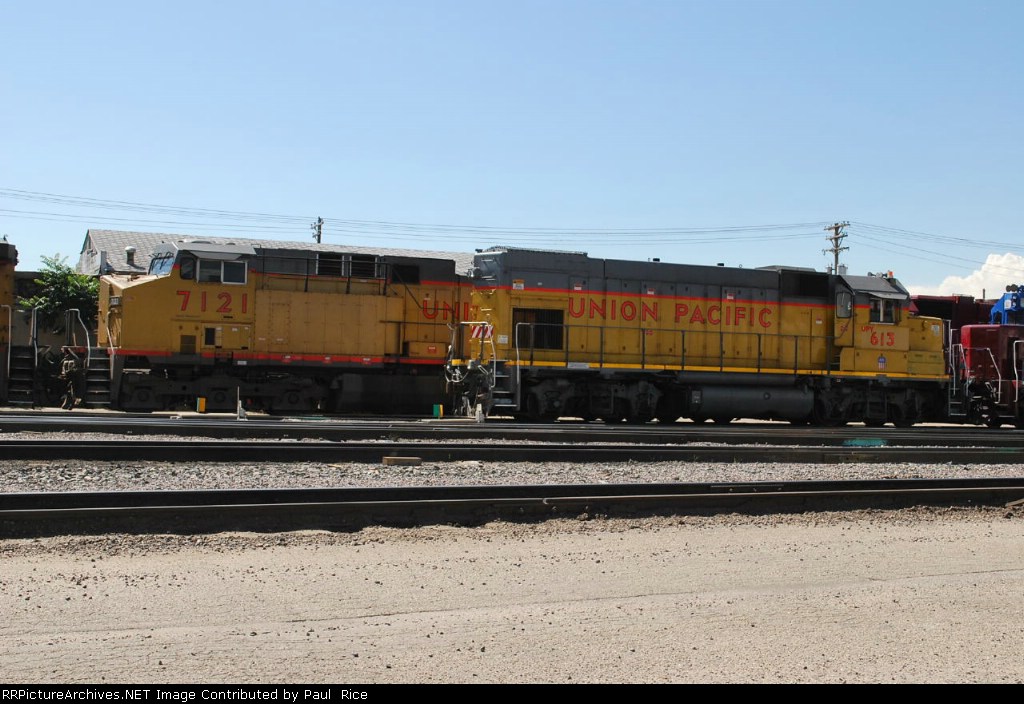 UPY 613 & UP 7121 At The Sazee Yard